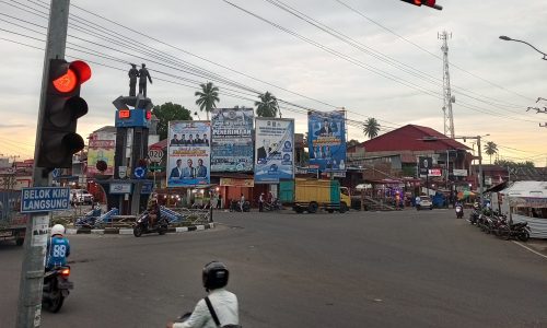 Terpantau Banyak Pengendara Bermotor Langgar Rambu Lalu Lintas Di ...